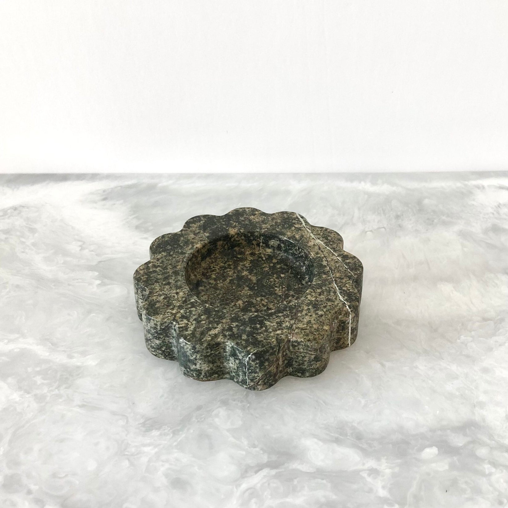 Mini Sun Flat in Sea Grass – Anyon Design and Atelier