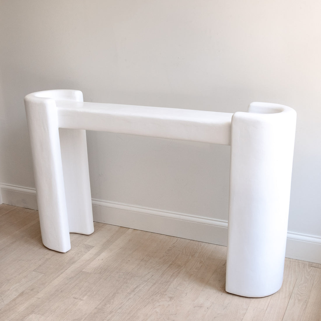 Sara Half Moon Plaster Console – Anyon Design and Atelier