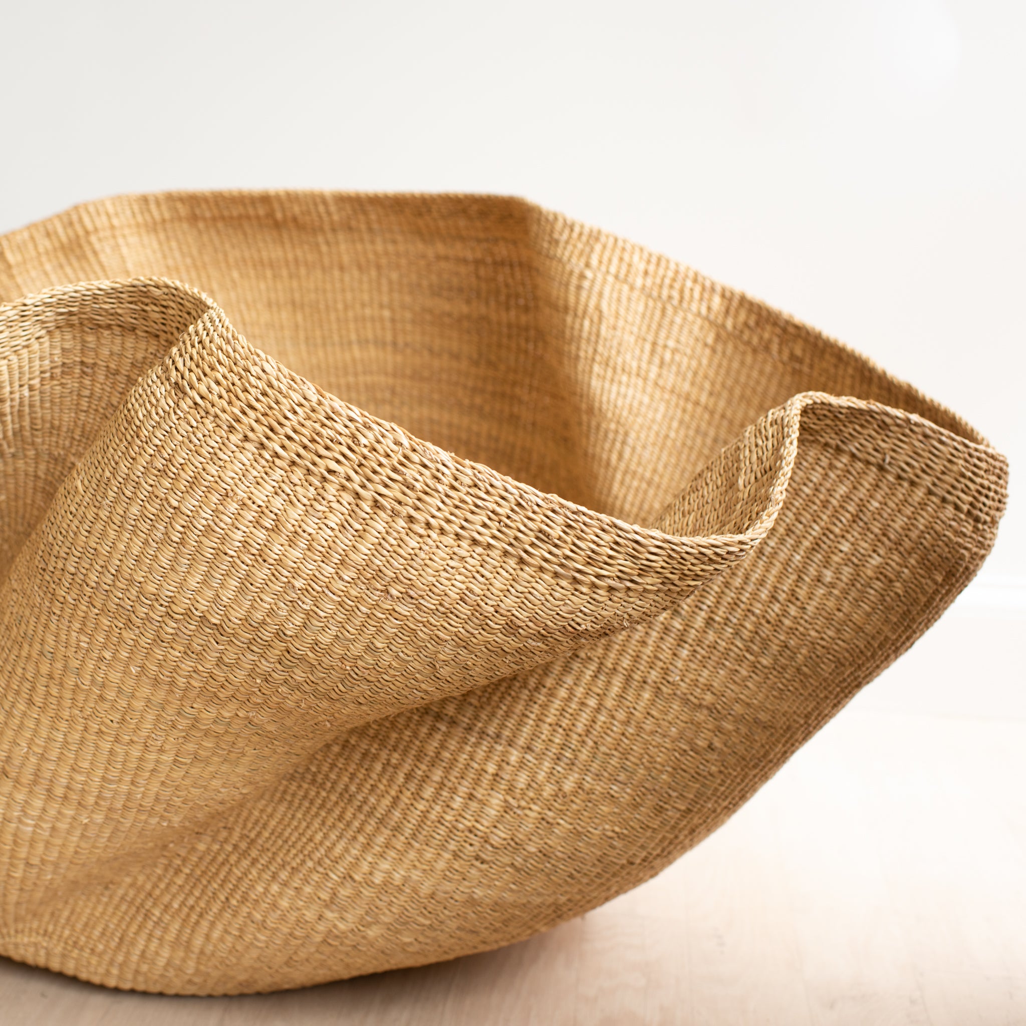 Giant Waves Basket 1 – Anyon Design and Atelier
