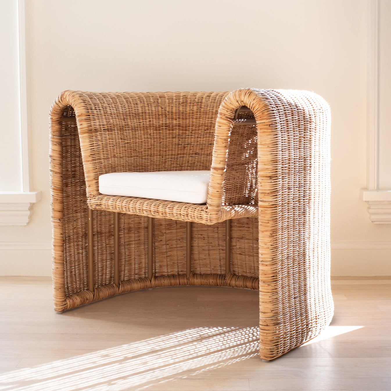 Molded Lounge Chair – Anyon Design and Atelier