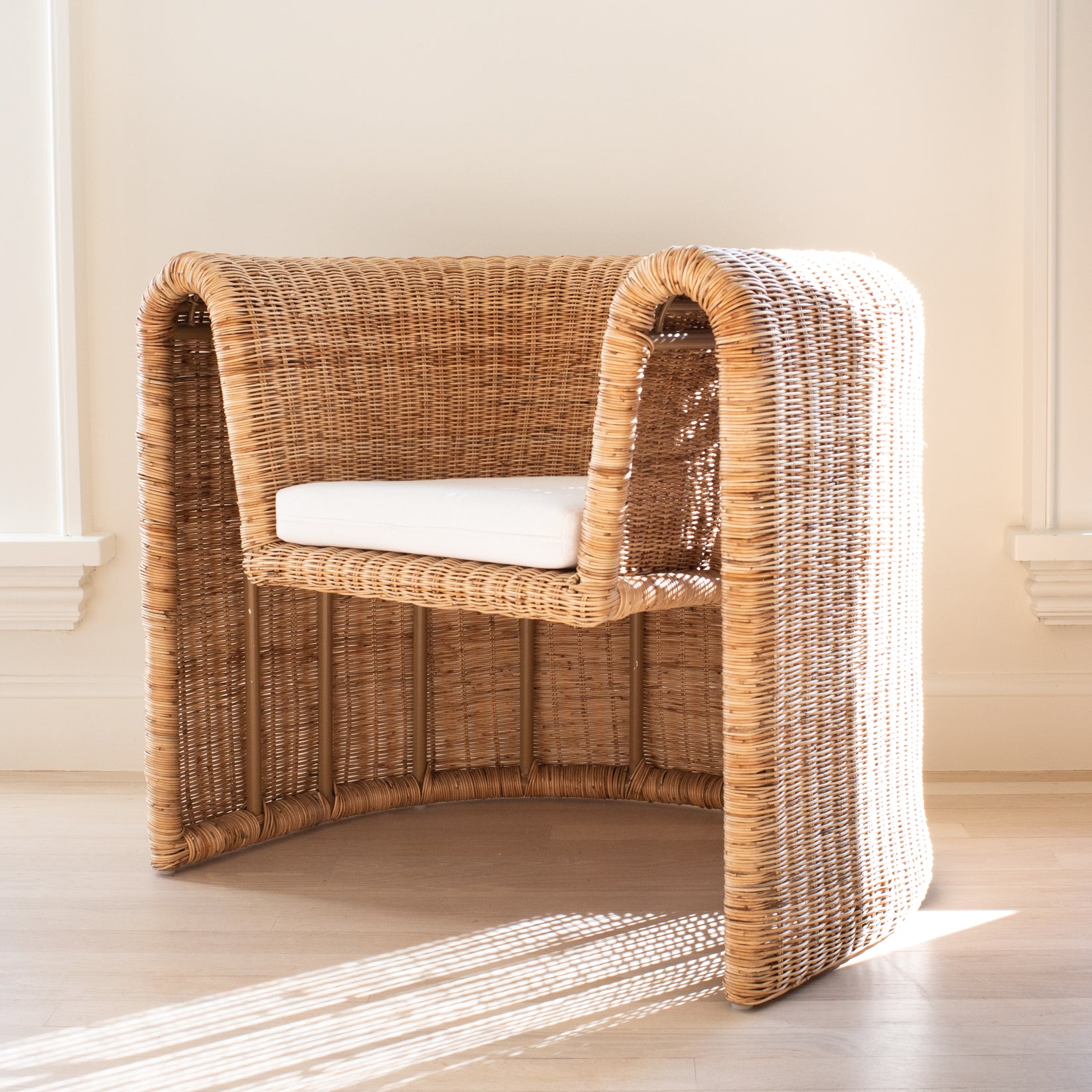 Molded Lounge Chair – Anyon Design and Atelier