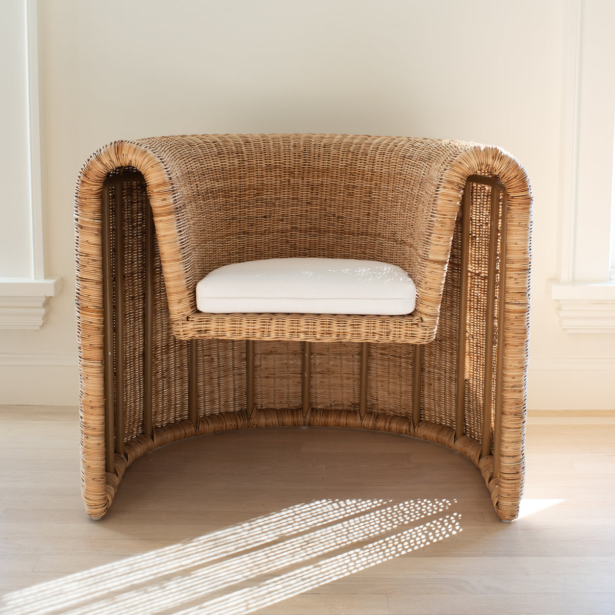 Molded Lounge Chair – Anyon Design and Atelier